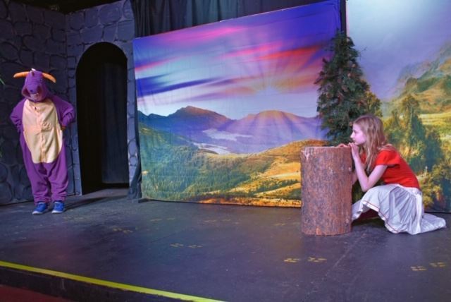 The Reluctant Dragon. Eldridge Plays and Musicals